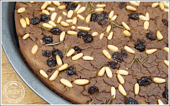 Castagnaccio - le ricette di nonsolopiccante.it